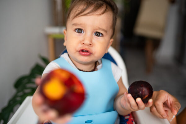 How to Prepare Peaches for Babies (Puree & BLW) - Kids Eat in Color